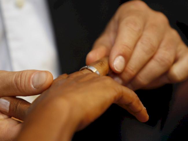 Bundesrat: Zivilstände sind unerlässliche Beziehungs-Etiketten | 1815.ch