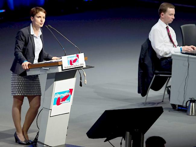 AfD-Parteitag wählt Frauke Petry zur alleinigen Vorsitzenden | 1815.ch