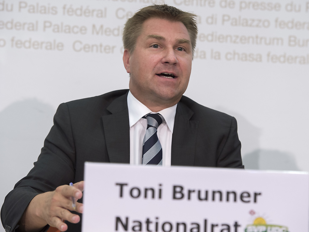 SVP-Präsident Toni Brunner zieht rote Linie bei Asylreform | 1815.ch