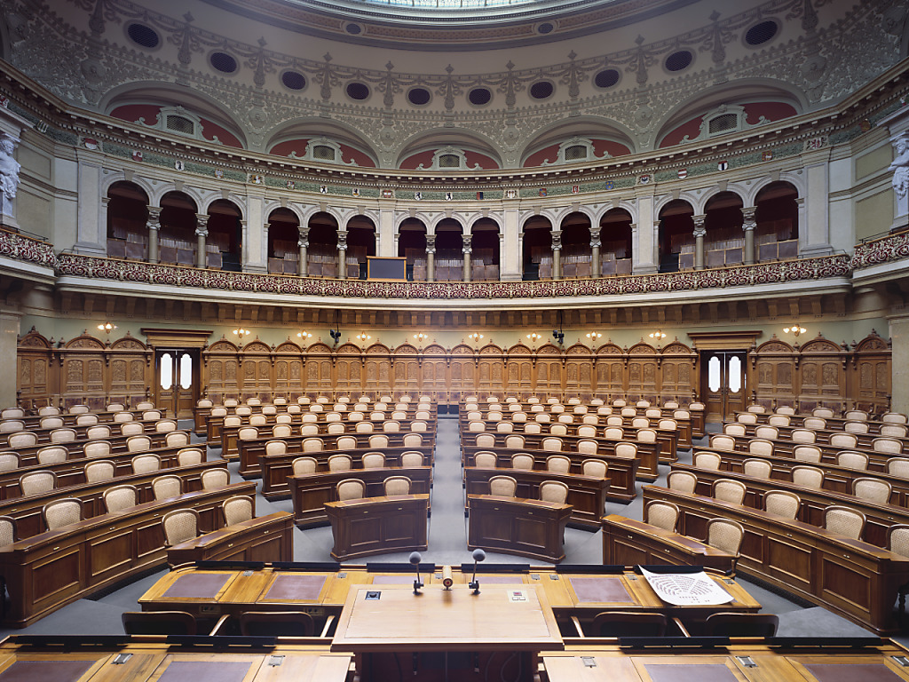Das neue Parlament nimmt die Arbeit auf | 1815.ch