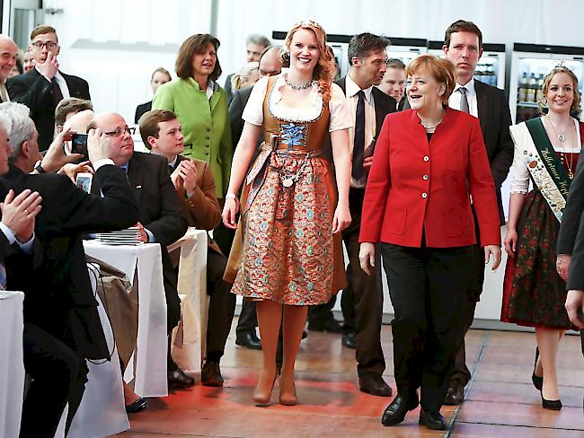 Merkel würzt Feier für Reinheitsgebot mit launiger Rede | 1815.ch