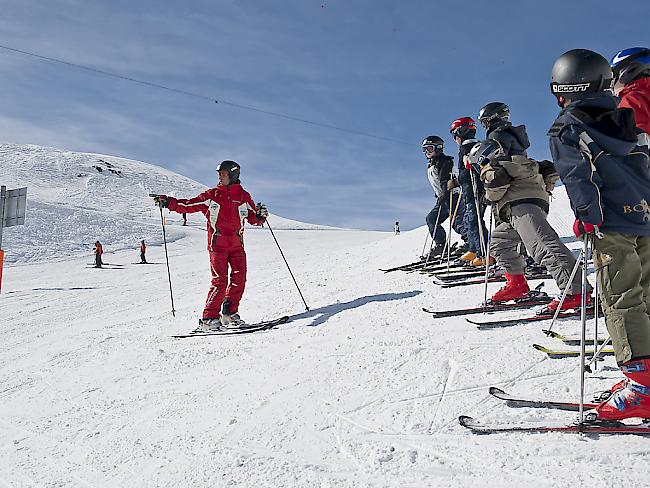 Rütlischwur der Skilehrer: nach drei Tagen die Piste runter | 1815.ch