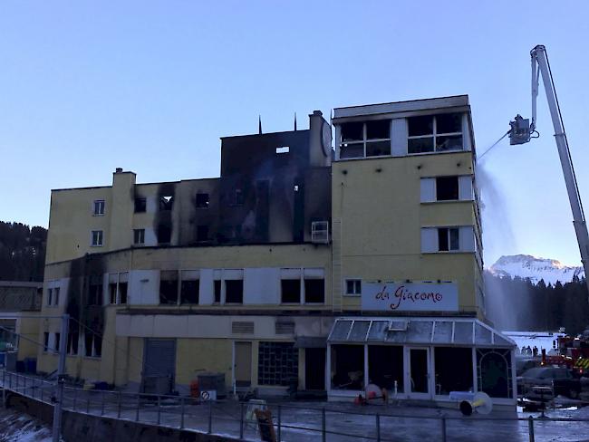 Feuersbrunst hat Posthotel in Arosa vollständig zerstört | 1815.ch
