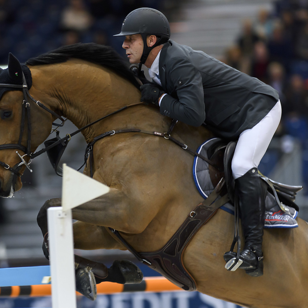 Schweizer Springreiter verpassen Podest in Zürich | 1815.ch