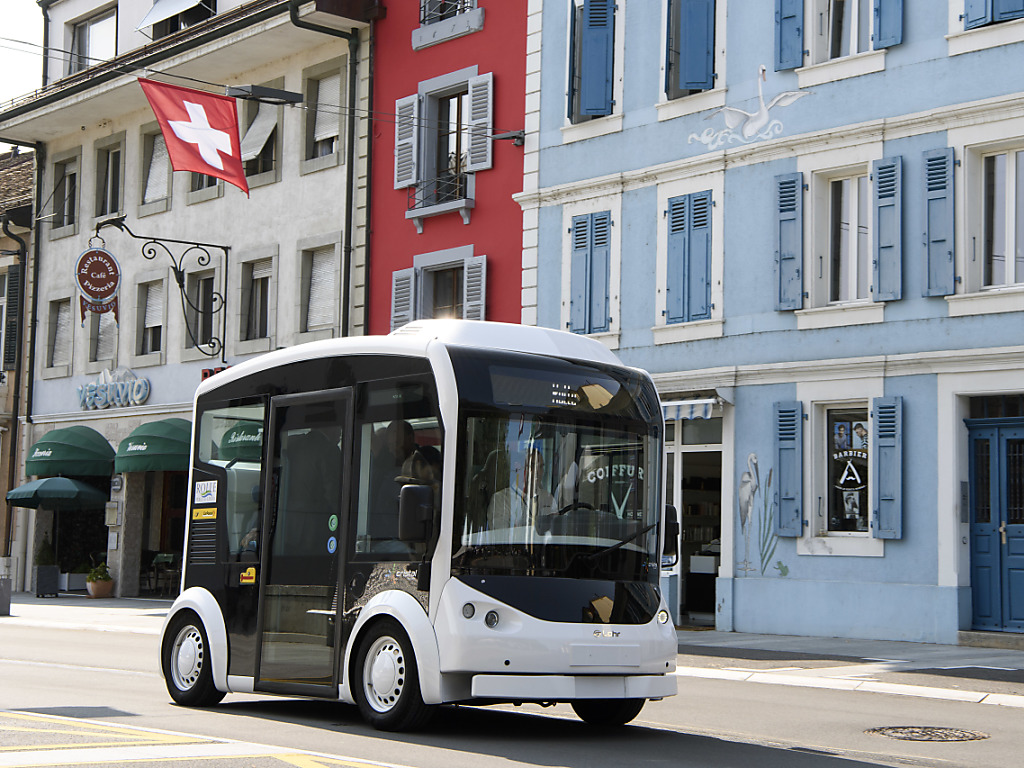PostAuto Schweiz testet ein modulares Elektro-Shuttle in Rolle VD | 1815.ch