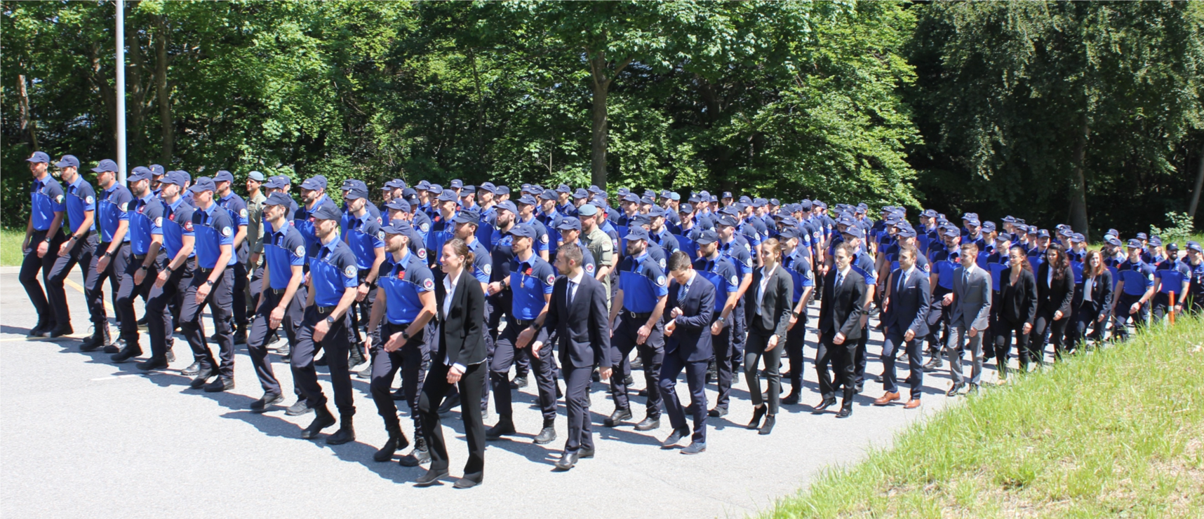 15 neue Walliser Polizisten | 1815.ch